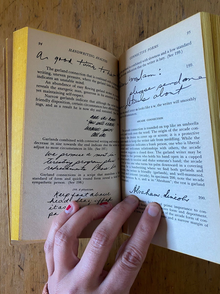 The Science of Handwriting Analysis – Bellwoods Books